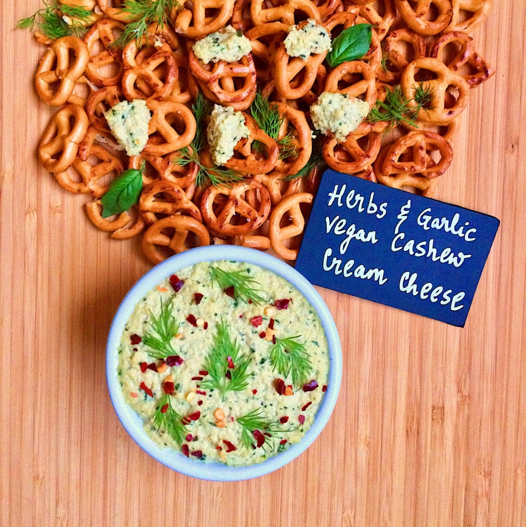 Easy Vegan Cream Cheese Spread with Garlic and Fresh Herbs – Animagus Eats